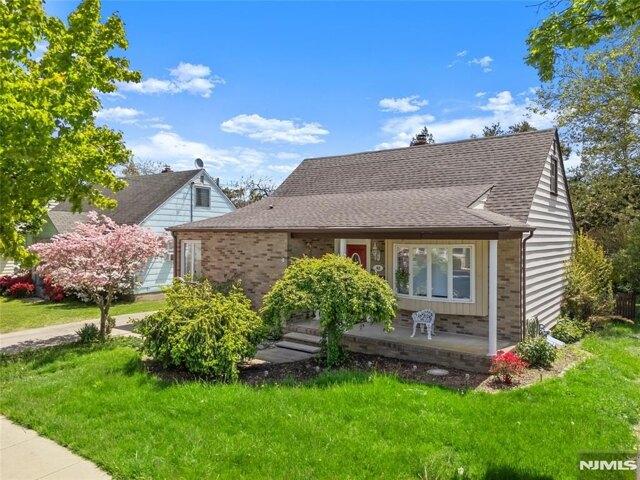 Elm Hill Rd, Clifton, Home For Sale