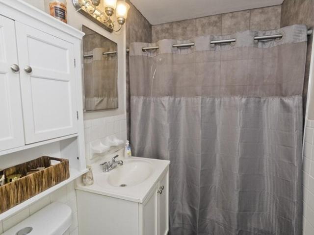 Elm St Apt B, West Springfield, Condo For Sale