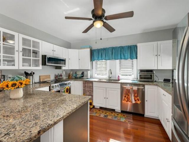 Elm St, Manchester, Home For Sale
