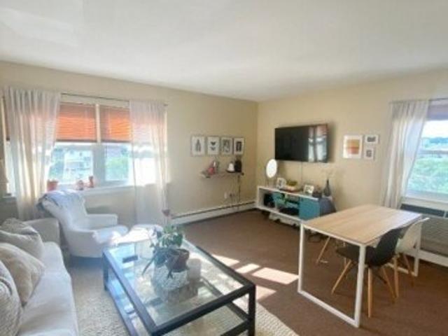 Elm St Unit B, Morristown, Condo For Sale