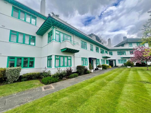 Elm Park Court, Pinner HA5 2 bed apartment to rent £1,750 pcm £404 pw