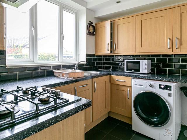 Elm Park, Filton, Bristol, BS34 6 bed detached house to rent £3,000 pcm £692 pw