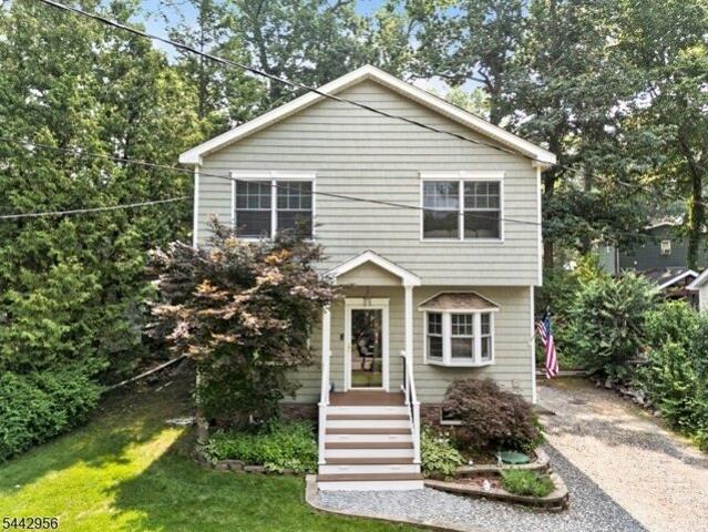 Elm Pl, Ringwood, Home For Sale