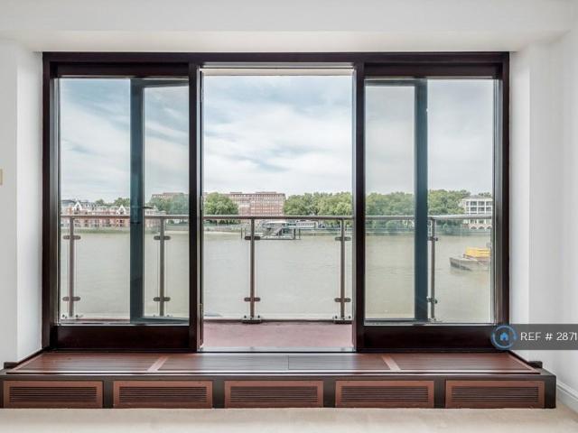 Elm Quay Court, London, SW8 2 bed flat to rent £3,460 pcm £798 pw