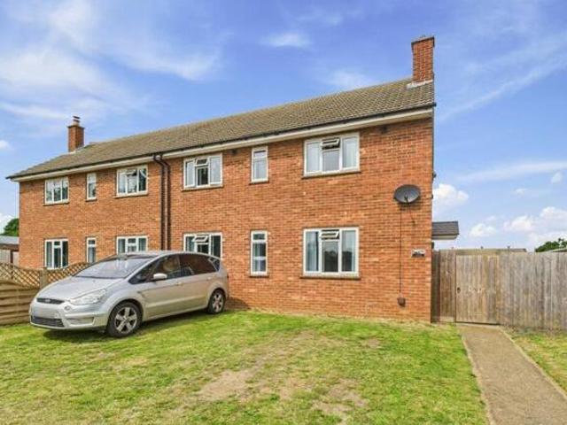 Elm Road, Upper Marham, 3 Bedroom Semi detached