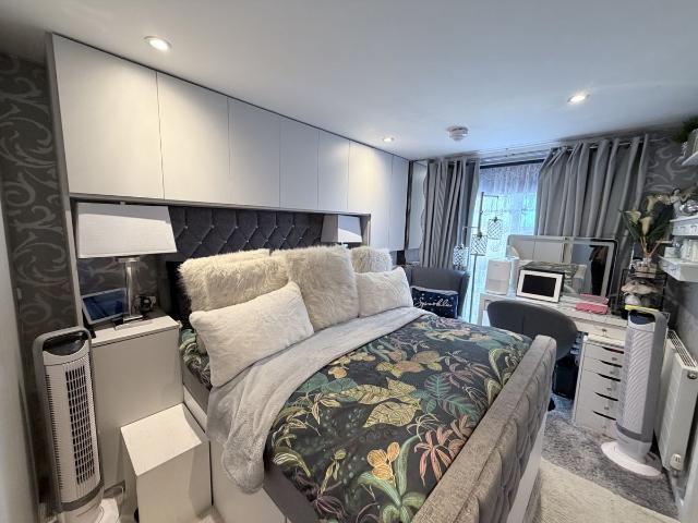 Elm Road, Wembley HA9, 2 bed flat to rent, £1,900 pcm | PrimeLocation