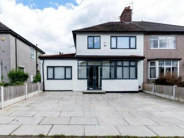 Elm Road, Winwick, 4 Bedroom Semi detached