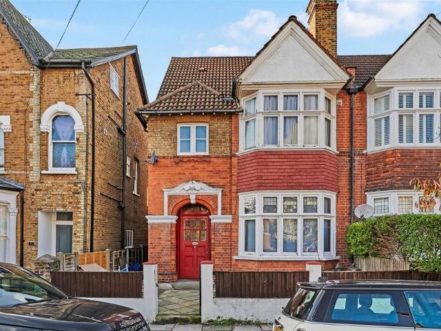 Elm Road, East Sheen, SW14 2 bed flat to rent £2,250 pcm £519 pw