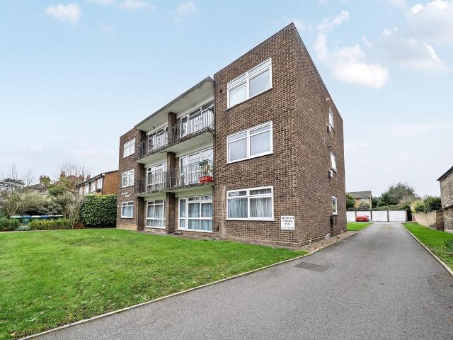 Elm Road, Sidcup DA14, 2 bed flat to rent, £1,550 pcm | PrimeLocation
