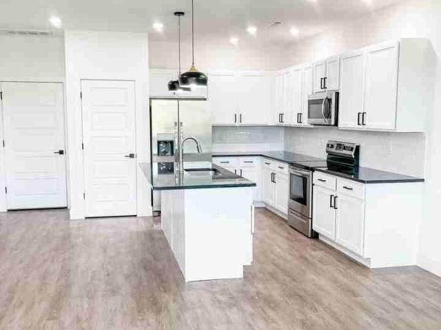 Elm Tree Townhomes 3 Bedroom Apartment for Rent at 2nd Street And Nw Elm Tree Road, Bentonville, AR 72712