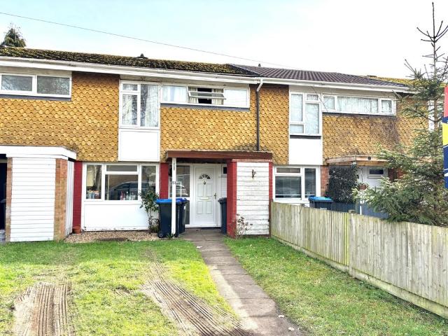 Elmbank Avenue, Englefield Green. 5 bed terraced house to rent £2,400 pcm £554 pw