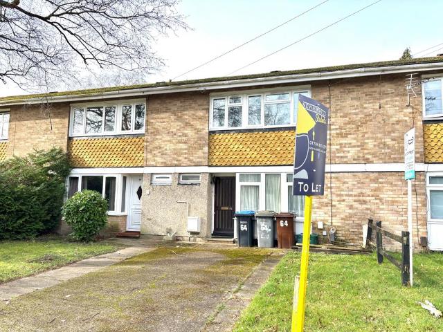 Elmbank Avenue, Englefield Green. 5 bed terraced house to rent £2,400 pcm £554 pw