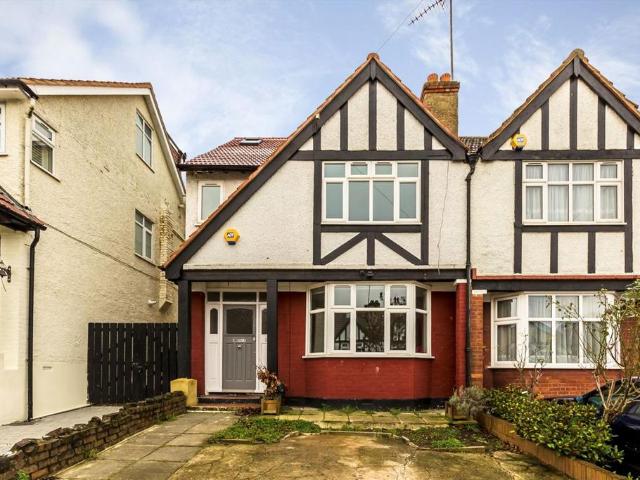 Elmbank Way, London W7 4 bed house to rent £3,302 pcm £762 pw