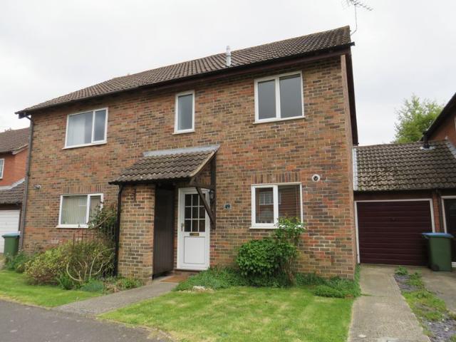 Elmcroft Place, Westergate, Chichester PO20, 3 bed semi detached house to rent, £1,450 pcm | PrimeLocation