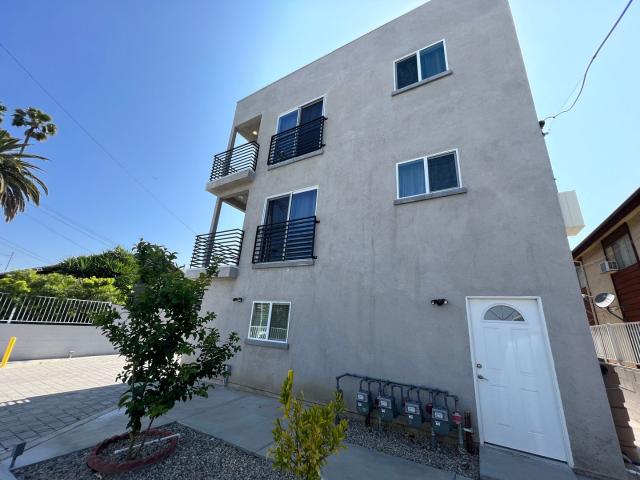 Elmer Ave. Townhomes