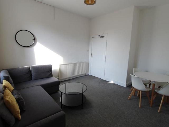 Elmfield Avenue, First Floor, AB24