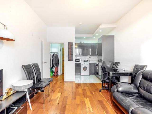 Elmfield Road, Bromley, BR1 1 bed flat to rent £1,450 pcm £335 pw