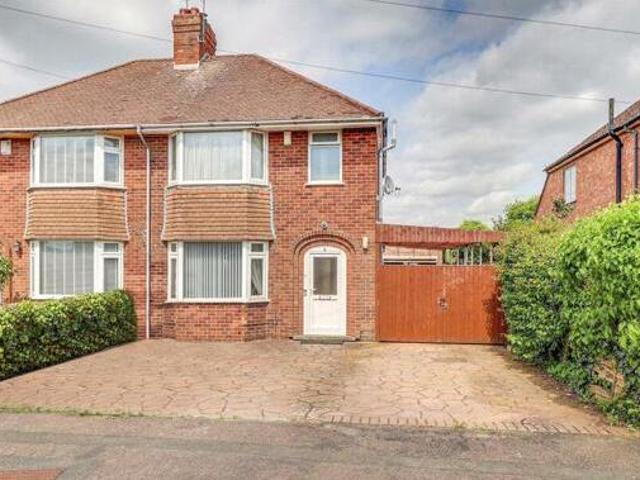 Elmgrove Road, Hucclecote, 3 Bedroom Semi detached