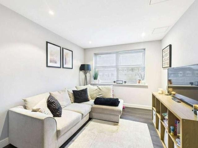 Elmhurst Court, Heathcote Road, Camberley, Surrey, GU15