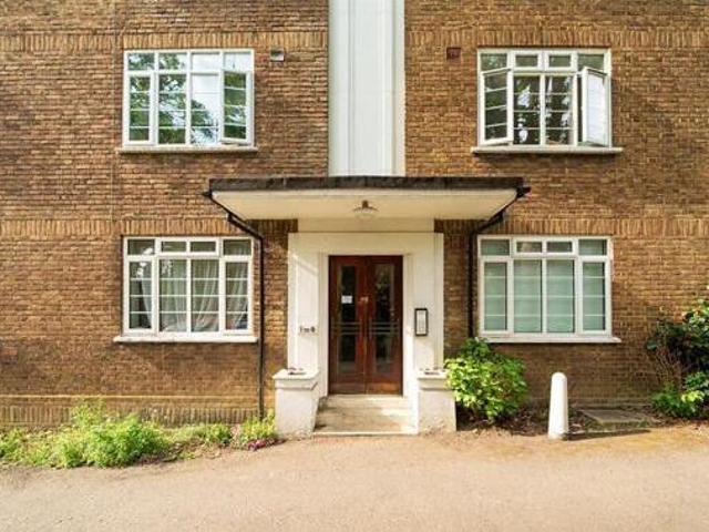 Elmhurst Court, St Peters Road, 3 Bedroom Flat