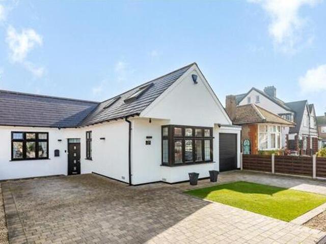 Elmhurst Drive, Hornchurch, 5 Bedroom Bungalow
