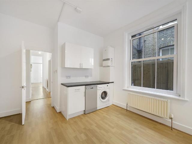 Elmhurst Street, London SW4, 1 bed flat to rent, £2,200 pcm | PrimeLocation