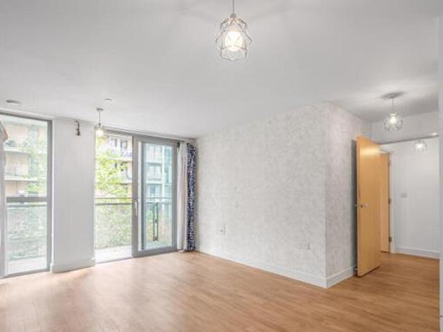 Elmira Street, London, 2 Bedroom Flat