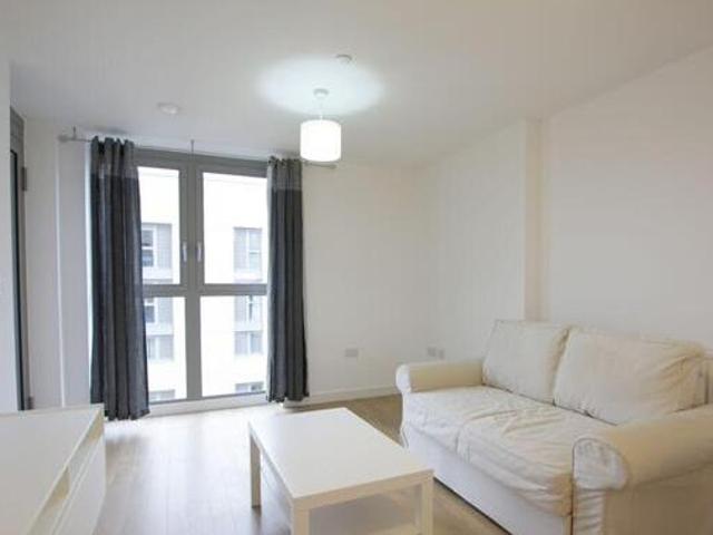 Elmira Street, Roma Corte, 1 Bedroom Apartment