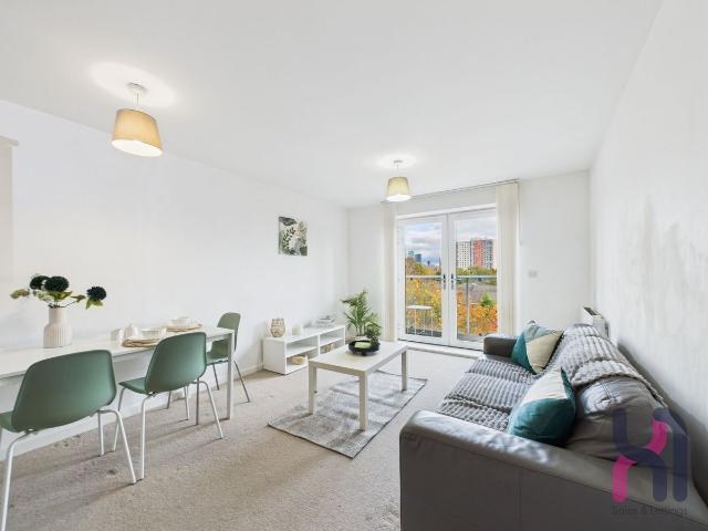 Elmira Way, Salford M5, 2 bed flat to rent, £1,250 pcm | PrimeLocation