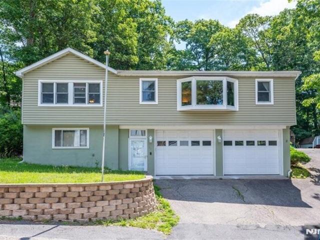 Elmira Trl, Hopatcong, Home For Sale