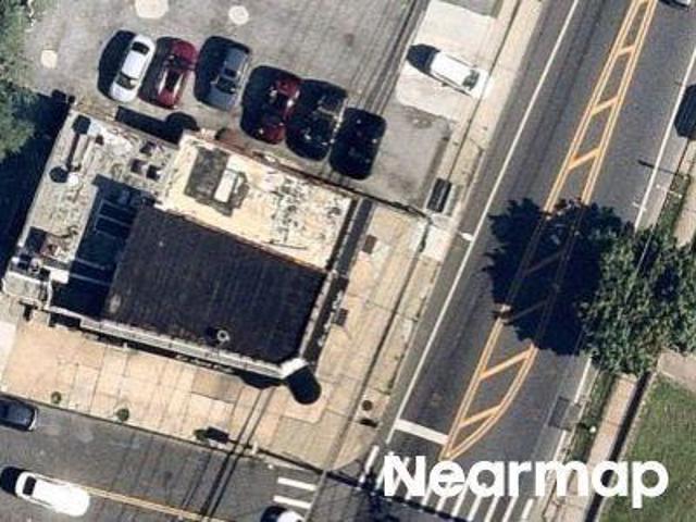 Elmont Rd