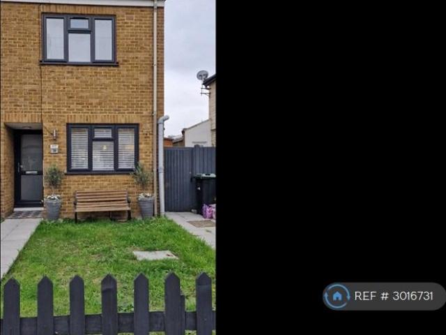 Elmore Road, Enfield, EN3 2 bed end of terrace house to rent £2,400 pcm £554 pw