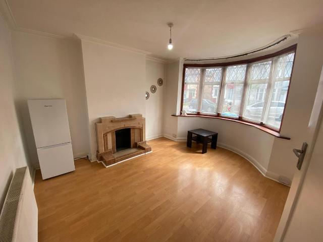 Elms Court, Wembley, Middlesex HA0, 3 bed semi detached house to rent, £2,600 pcm | PrimeLocation