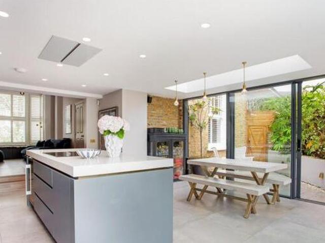 Elms Crescent, London, 4 Bedroom Terraced