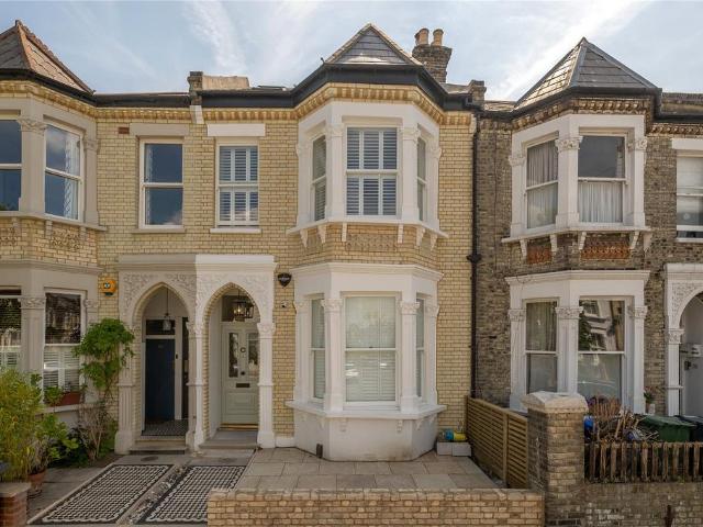 Elms Crescent, London, SW4 5 bed terraced house to rent £9,000 pcm £2,077 pw