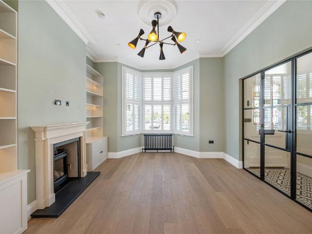 Elms Crescent, London SW4, 5 bed terraced house to rent, £9,000 pcm | PrimeLocation