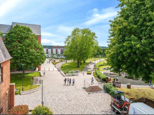 Elms Road, Wokingham, Berkshire RG40, 1 bed flat to rent, £1,500 pcm | PrimeLocation