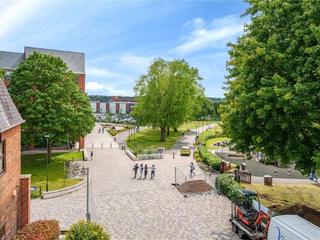 Elms Road, Wokingham, Berkshire RG40, 4 bed flat to rent, £2,000 pcm | PrimeLocation