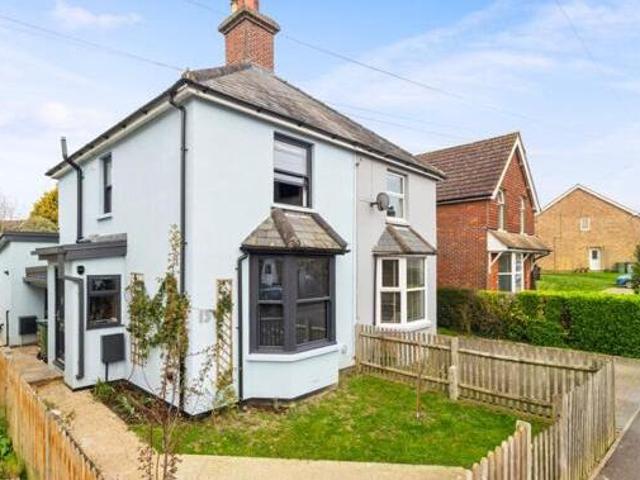 Elmsdown Place, Hailsham, 2 Bedroom Semi detached