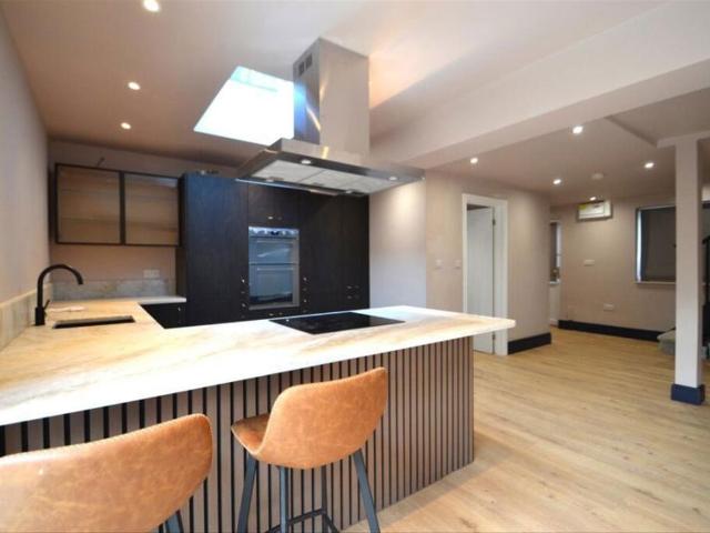Elmshurst Crescent, London N2, 3 bed terraced house to rent, £3,000 pcm | PrimeLocation