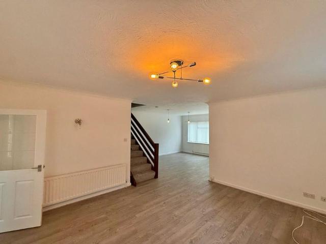 Elmsleigh Gardens, Southampton, SO16