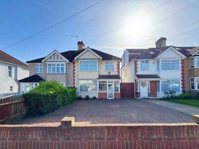 Elmstead Avenue, Wembley, 3 Bedroom Semi detached
