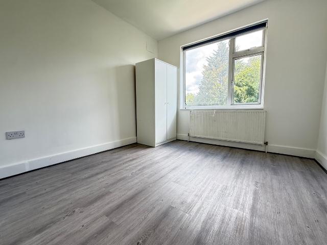 Elmstead Avenue, Wembley HA9, Room to rent, £1,250 pcm | PrimeLocation