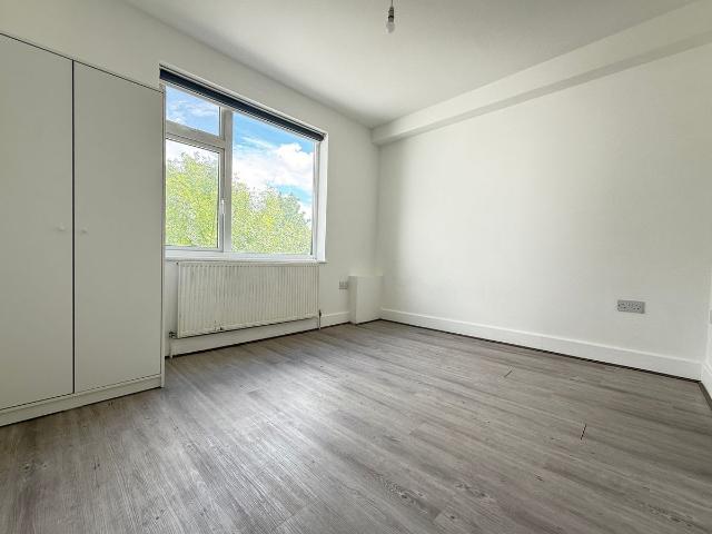 Elmstead Avenue, Wembley HA9, Room to rent, £1,100 pcm | PrimeLocation