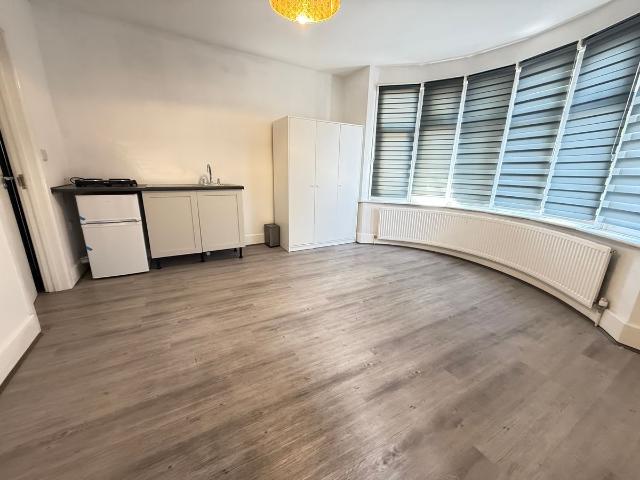 Elmstead Avenue, Wembley HA9, Room to rent, £1,450 pcm | PrimeLocation