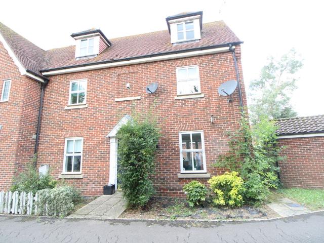 Elmstead Road, Colchester CO4, 4 bed end terrace house to rent, £1,650 pcm | PrimeLocation