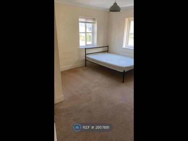 Elmstead Road, Colchester CO4, 4 bed semi detached house to rent, £1,800 pcm | PrimeLocation