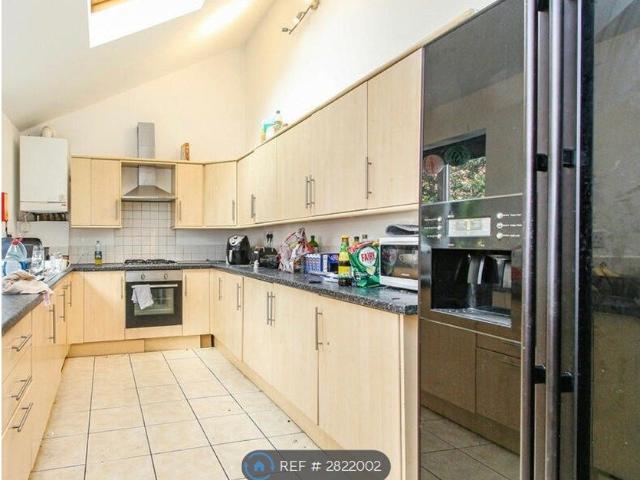 Elmsthorpe Avenue, Nottingham NG7, 6 bed shared accommodation to rent, £520 pcm | PrimeLocation