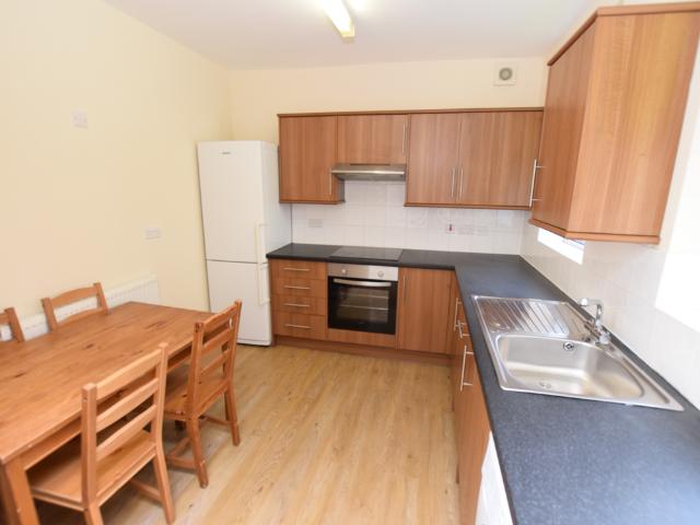 Elmsthorpe Avenue Room 3