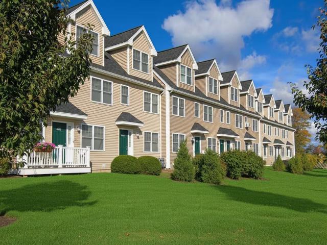 Elora Flats & Townhomes 3 Bedroom Apartment for Rent at 112 Marston St, Lawrence, MA 01841 Prospect Hill Back Bay